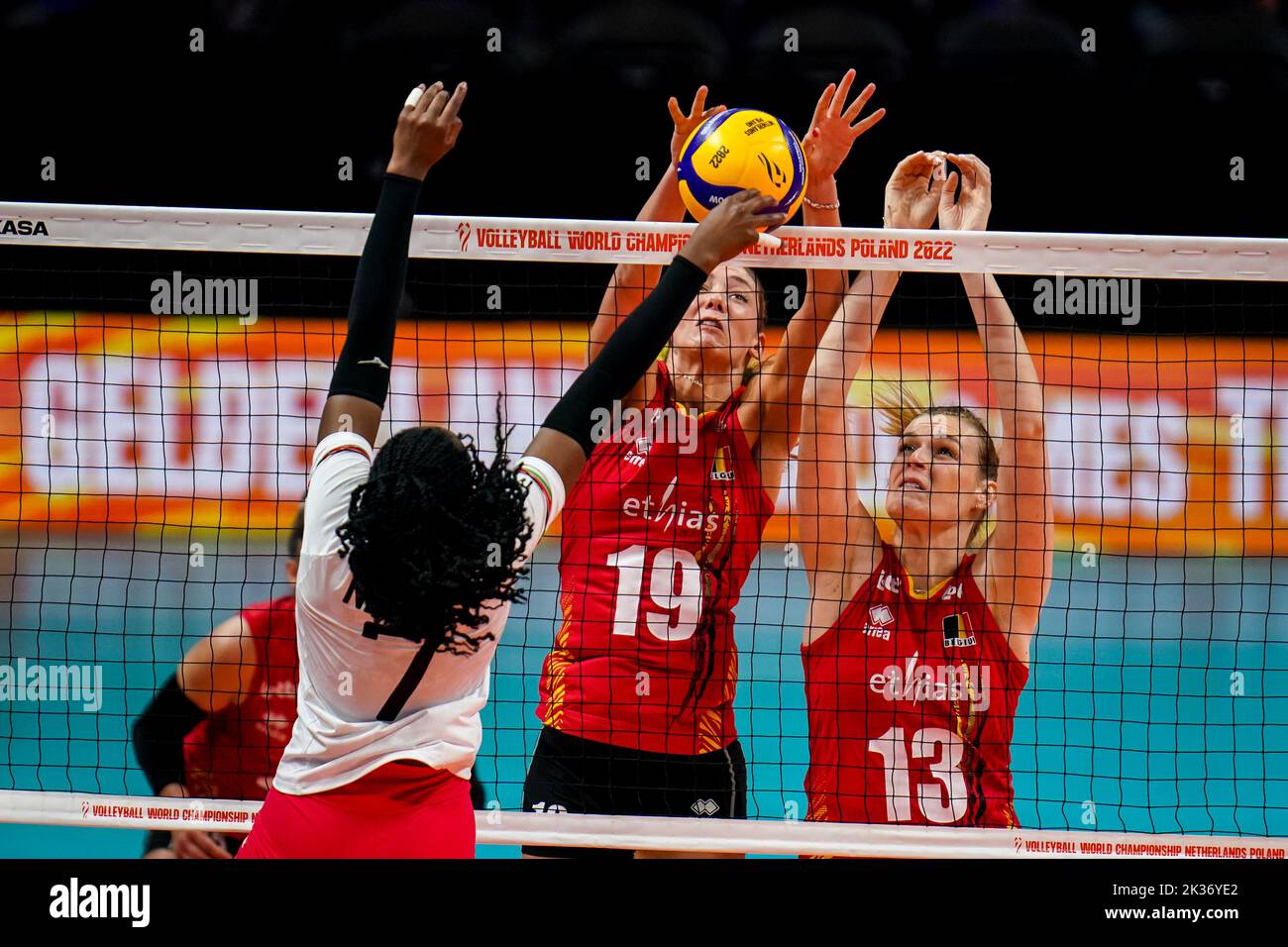 ARNHEM, NIEDERLANDE – SEPTEMBER 25: Die aus Kenia stammender Emmaculate ...