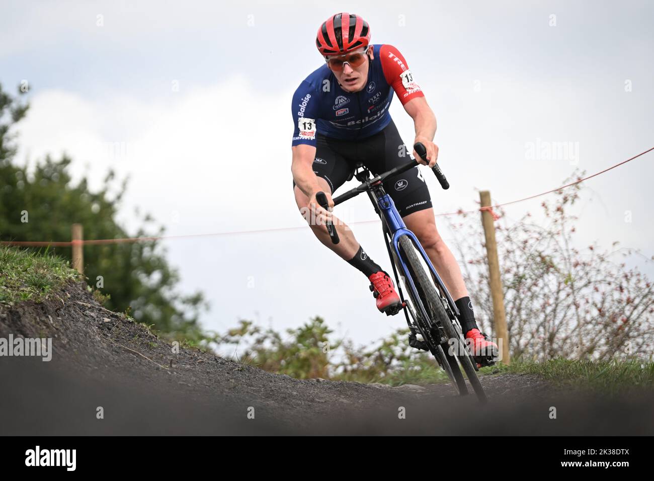 Der Belgier Thijs Aerts wurde während des Männer-Elite-Rennens der ...