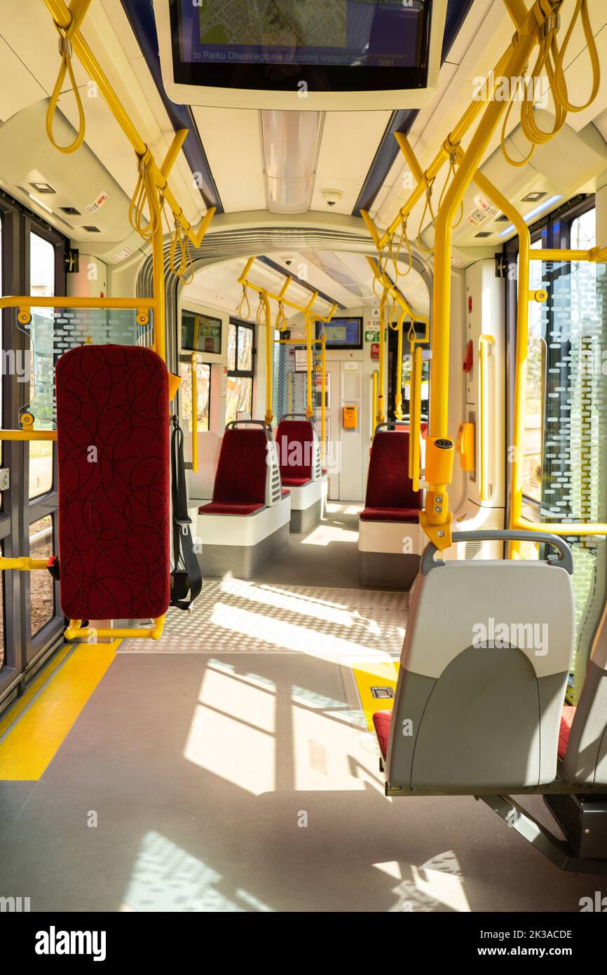 Danzig Polen - Mai 2022 Szene des öffentlichen Verkehrs in Danzig. Die ...