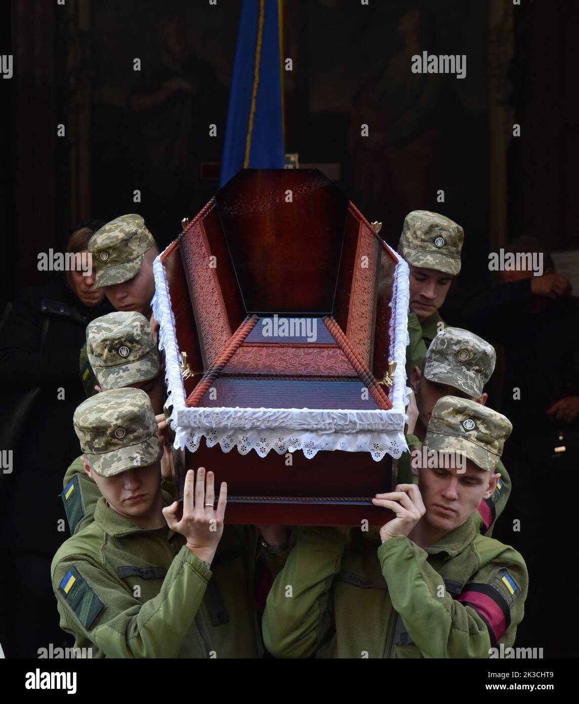 Während der Beerdigung der ukrainischen Soldaten Artem Tolochko, Mykola ...