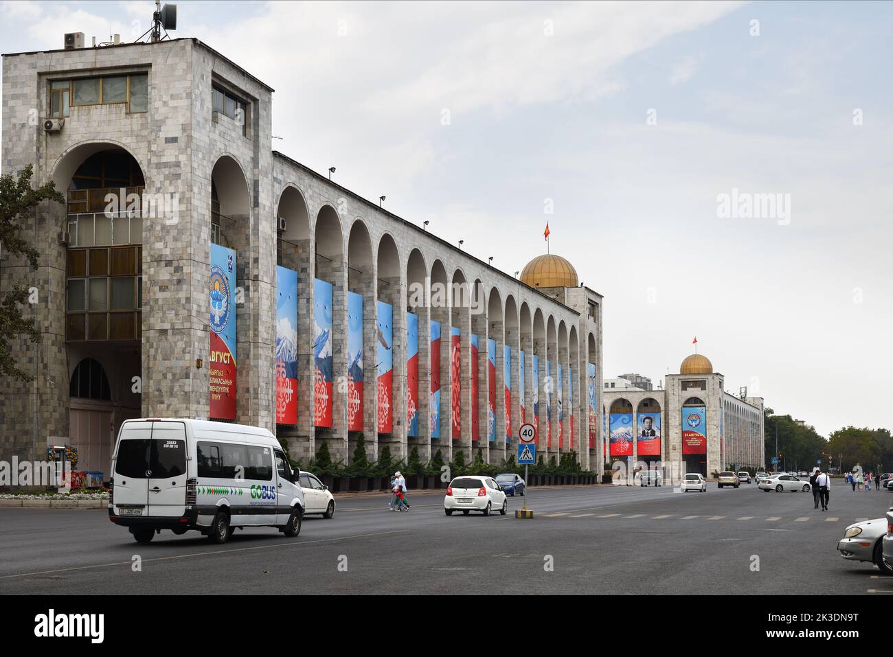 Bischkek, Kirgisistan - 11. September 2022: Ala Too Square, Hauptplatz ...