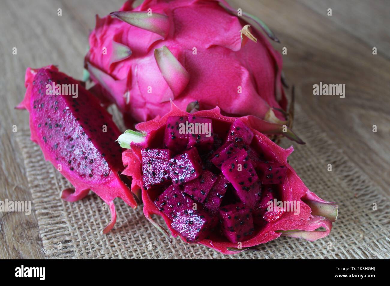 Ejder meyvesi -Fotos und -Bildmaterial in hoher Auflösung – Alamy