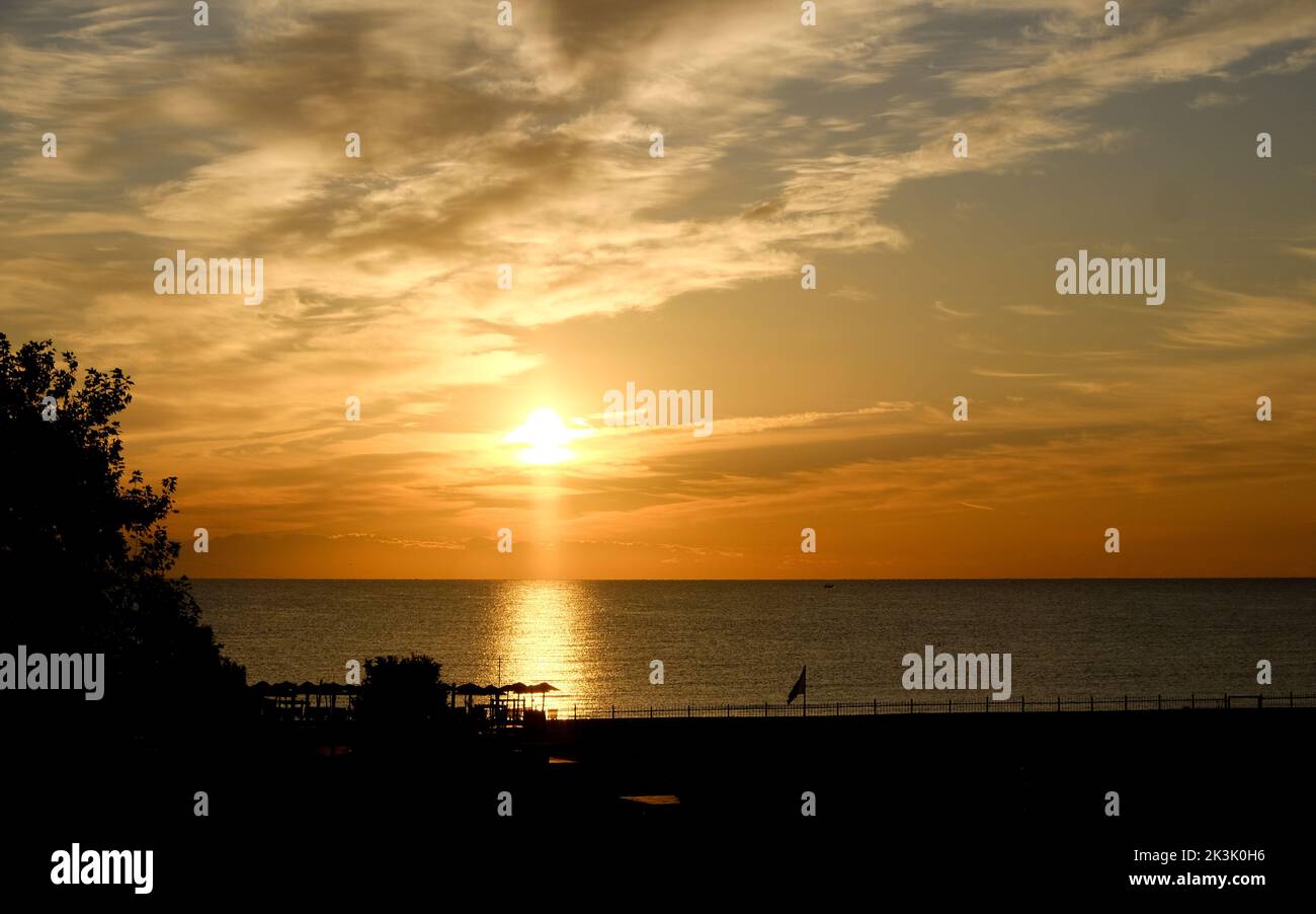 Sommertraum: Urlaub am Gardasee in Italien - idyllische Strände, warmes ...
