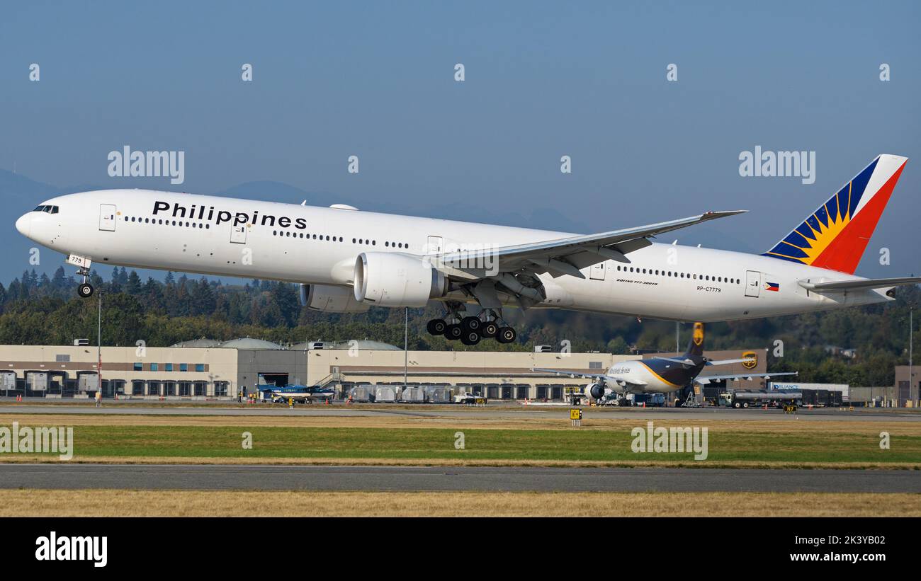 Richmond, British Columbia, Kanada. 27. September 2022. Eine Boeing 777 ...
