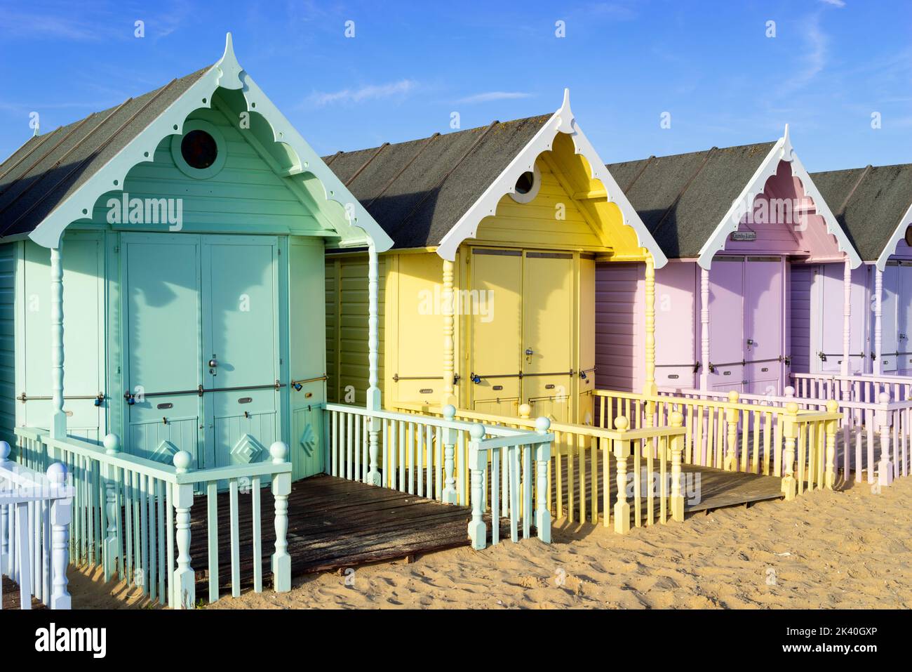 Mersea Island Strandhütten Bunte Strandhütten Mersea Island Strand West ...