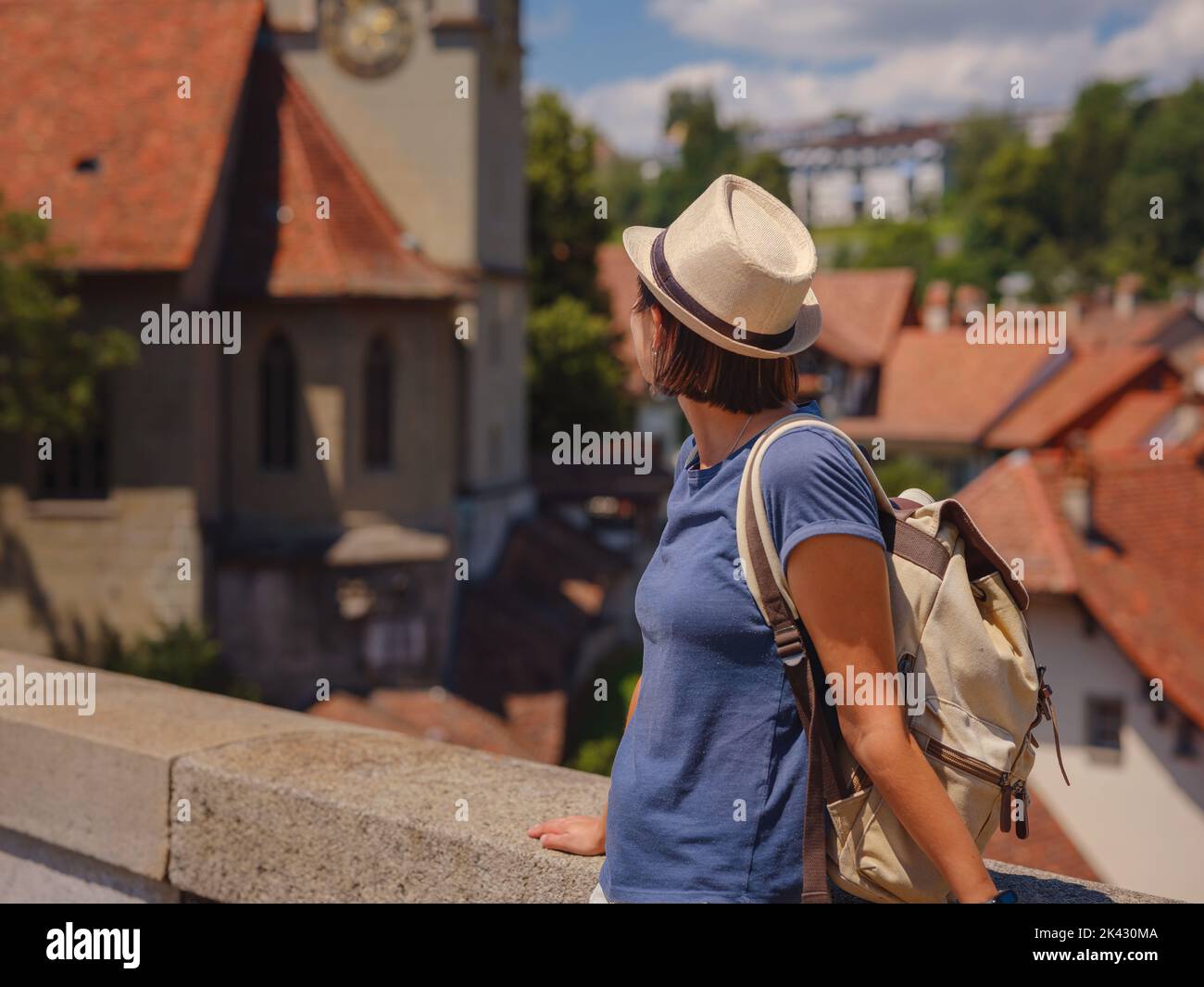 Wir hatten einen tollen Urlaub in der Schweiz, Bern. Dame, die ...