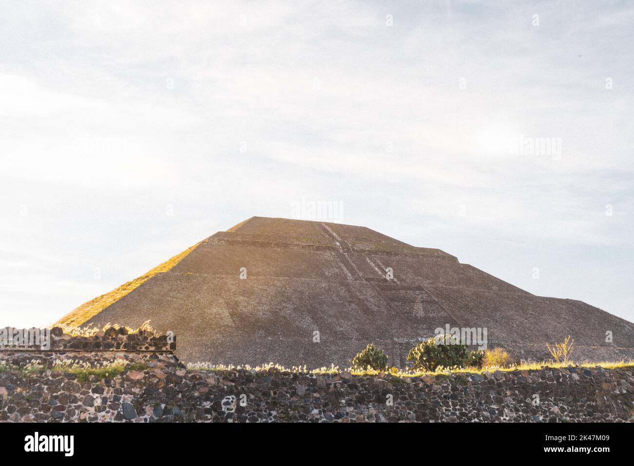 Piramides de teotihuacan -Fotos und -Bildmaterial in hoher Auflösung ...