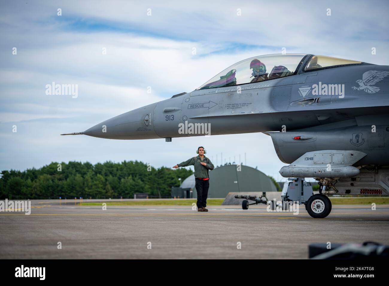 US Air Force LT. Col. Jordan Kahn, Kommandant der 13. Fighter Squadron ...