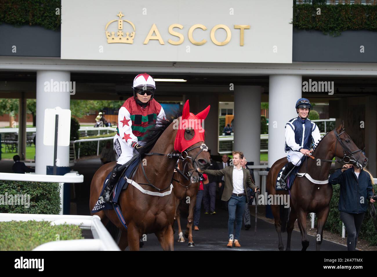 Ascot, Bergen, Großbritannien. 30.. September 2022. Die Fahrer begeben ...