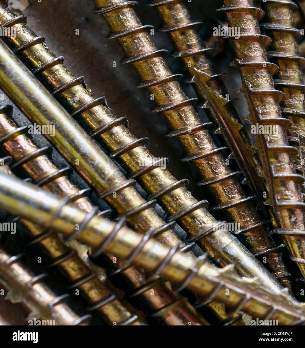 Holz und schrauben -Fotos und -Bildmaterial in hoher Auflösung – Alamy