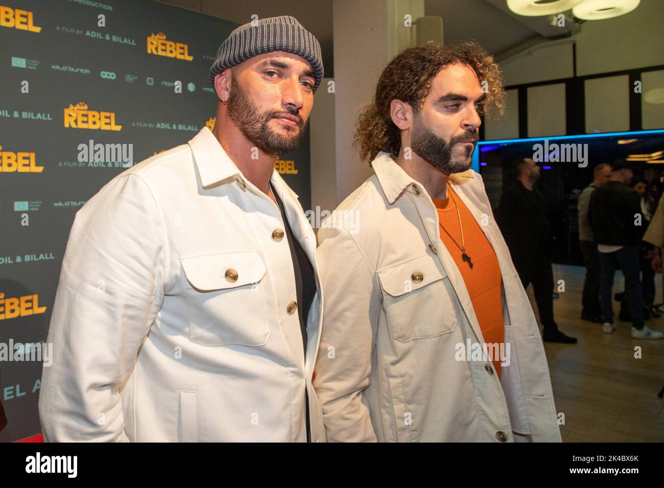 Regisseur Bilall Fallah und Regisseur Adil El Arbi bei der Premiere von ...
