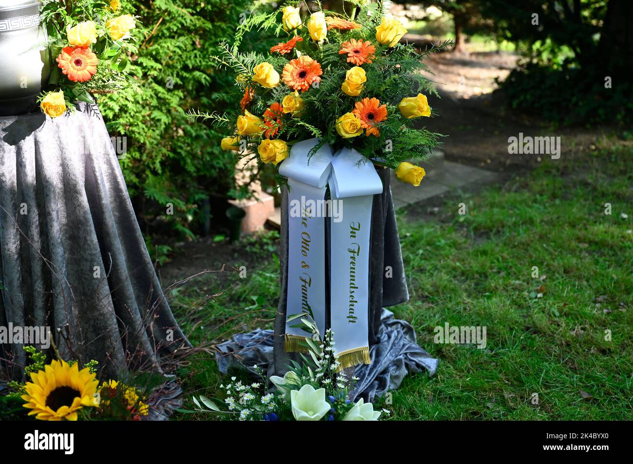 Example of Schauspielers Heinz Behrens on the Friedhof Rauchfangwerder ...