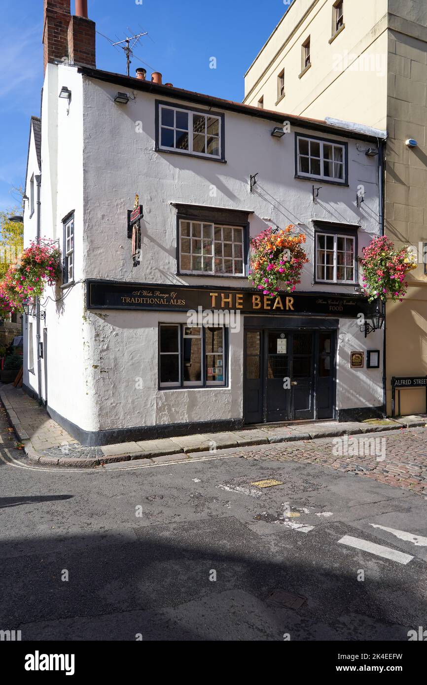 Bear inn -Fotos und -Bildmaterial in hoher Auflösung – Alamy