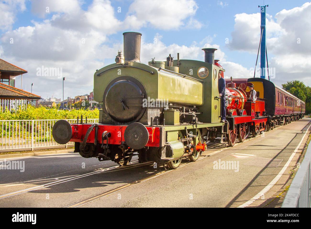 Grant Ritchie 272/1894 Steam Rail fährt auf der Ribble Railway in ...