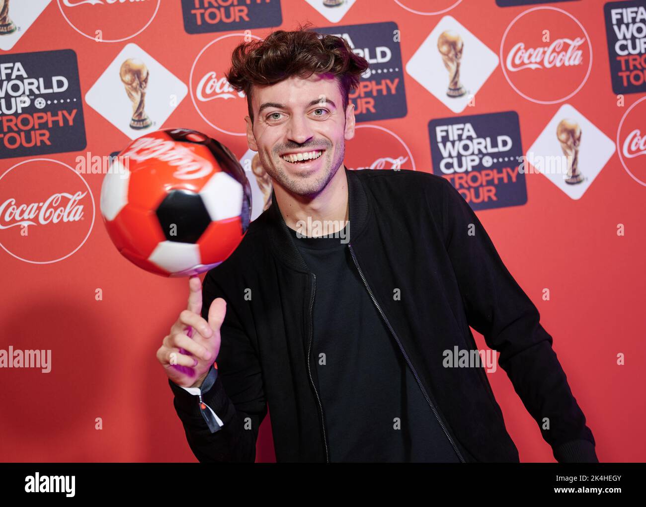 Berlin, Deutschland. 02. Oktober 2022. Marcel Gurk, Fußball-Freestyler ...