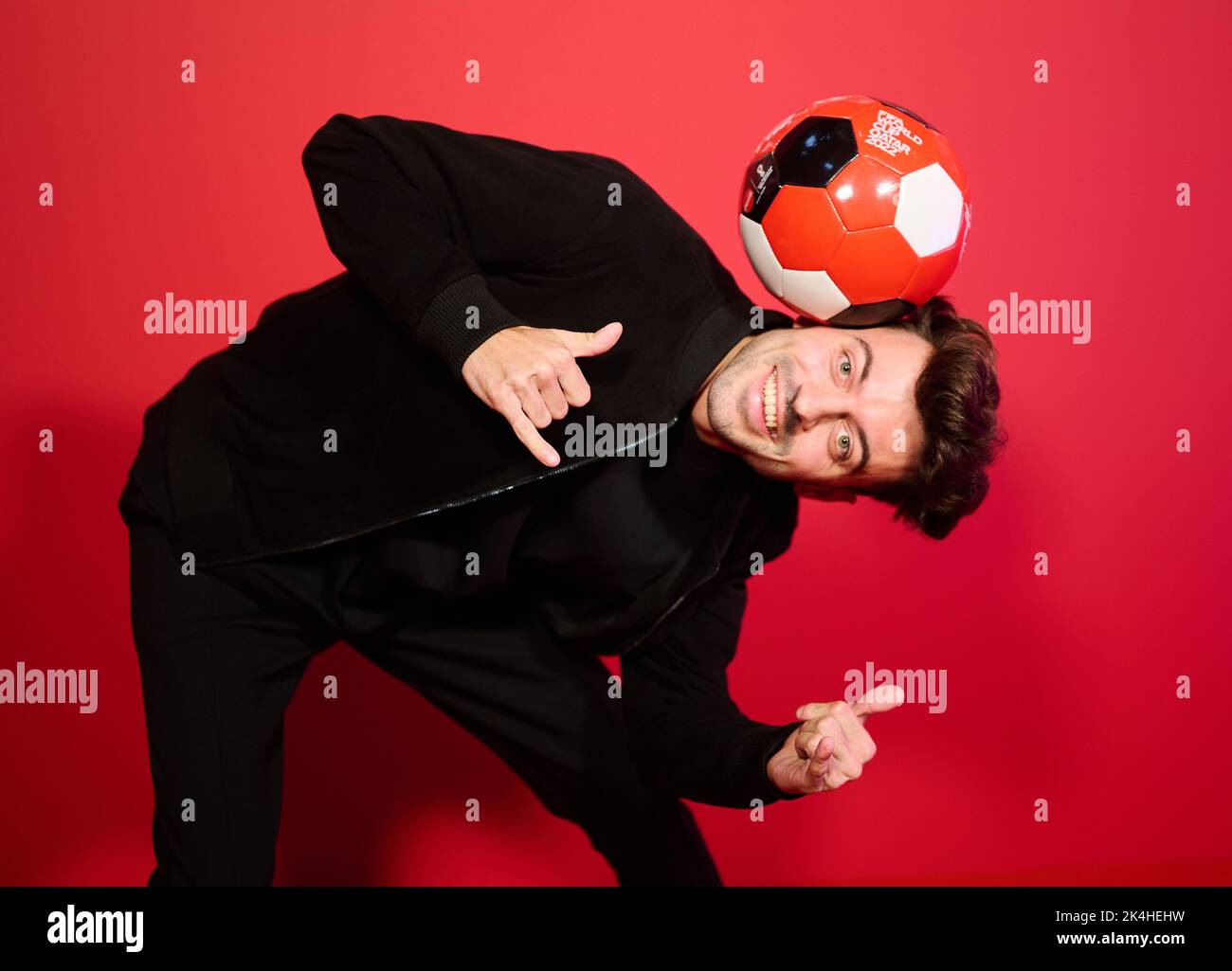 Berlin, Deutschland. 02. Oktober 2022. Marcel Gurk, Fußball-Freestyler ...