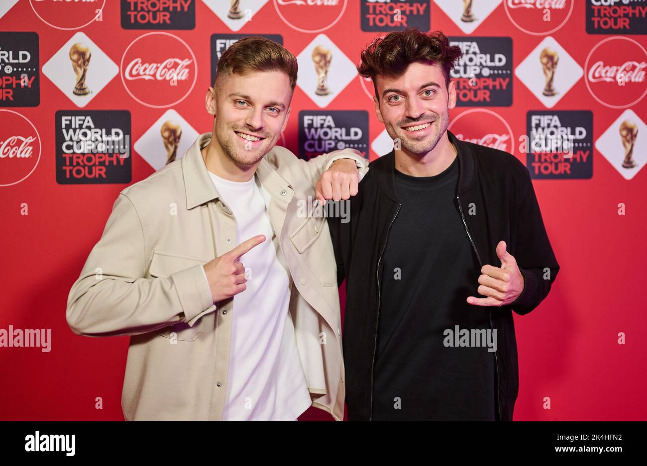 Berlin, Deutschland. 02. Oktober 2022. Pascal Gurk (l), Fußballspieler ...
