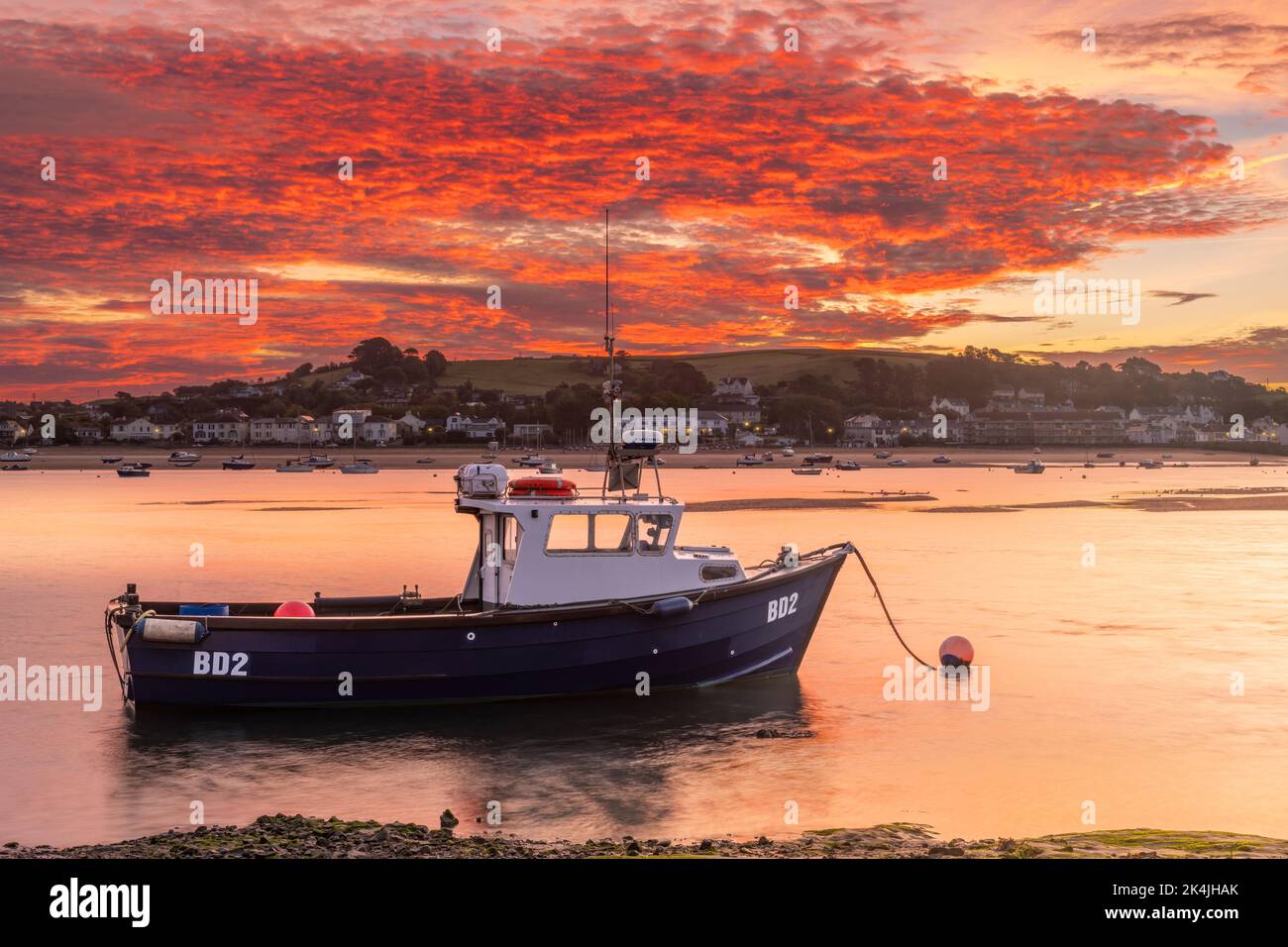 Appledore, North Devon, England. Montag, 3.. Oktober 2022. Die tief liegenden Wolken drehen sich ...