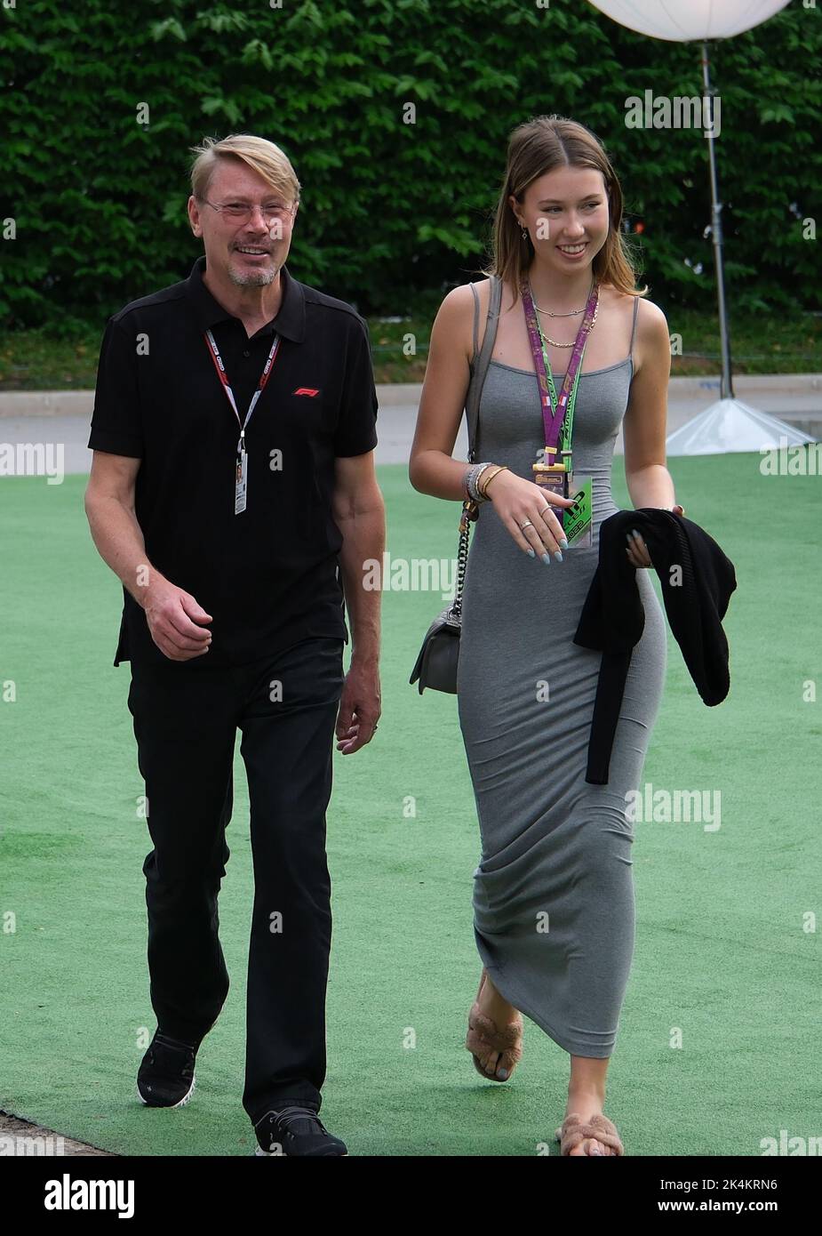 Mika hakkinen and his wife -Fotos und -Bildmaterial in hoher Auflösung ...