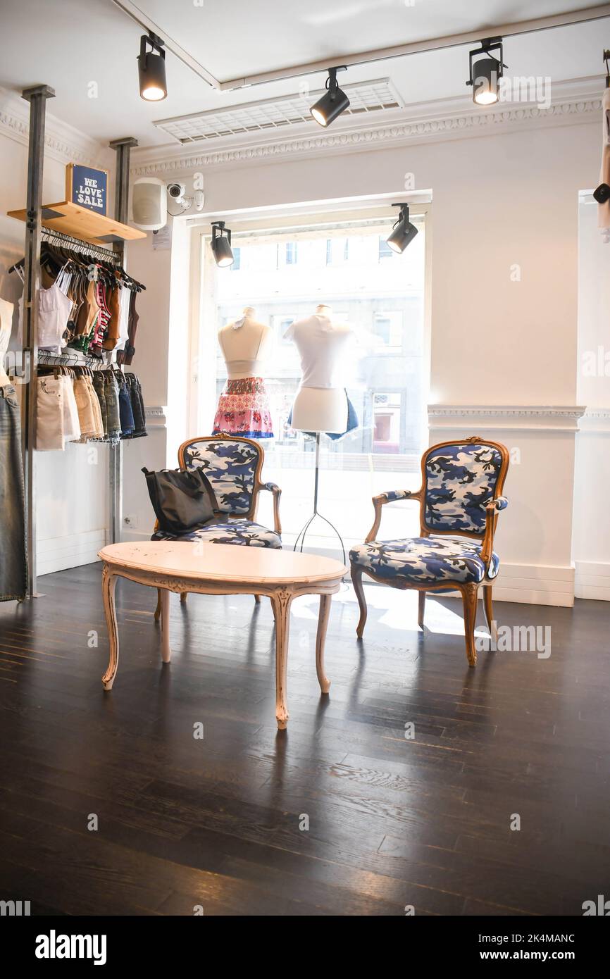 Junge teens -Fotos und -Bildmaterial in hoher Auflösung – Alamy