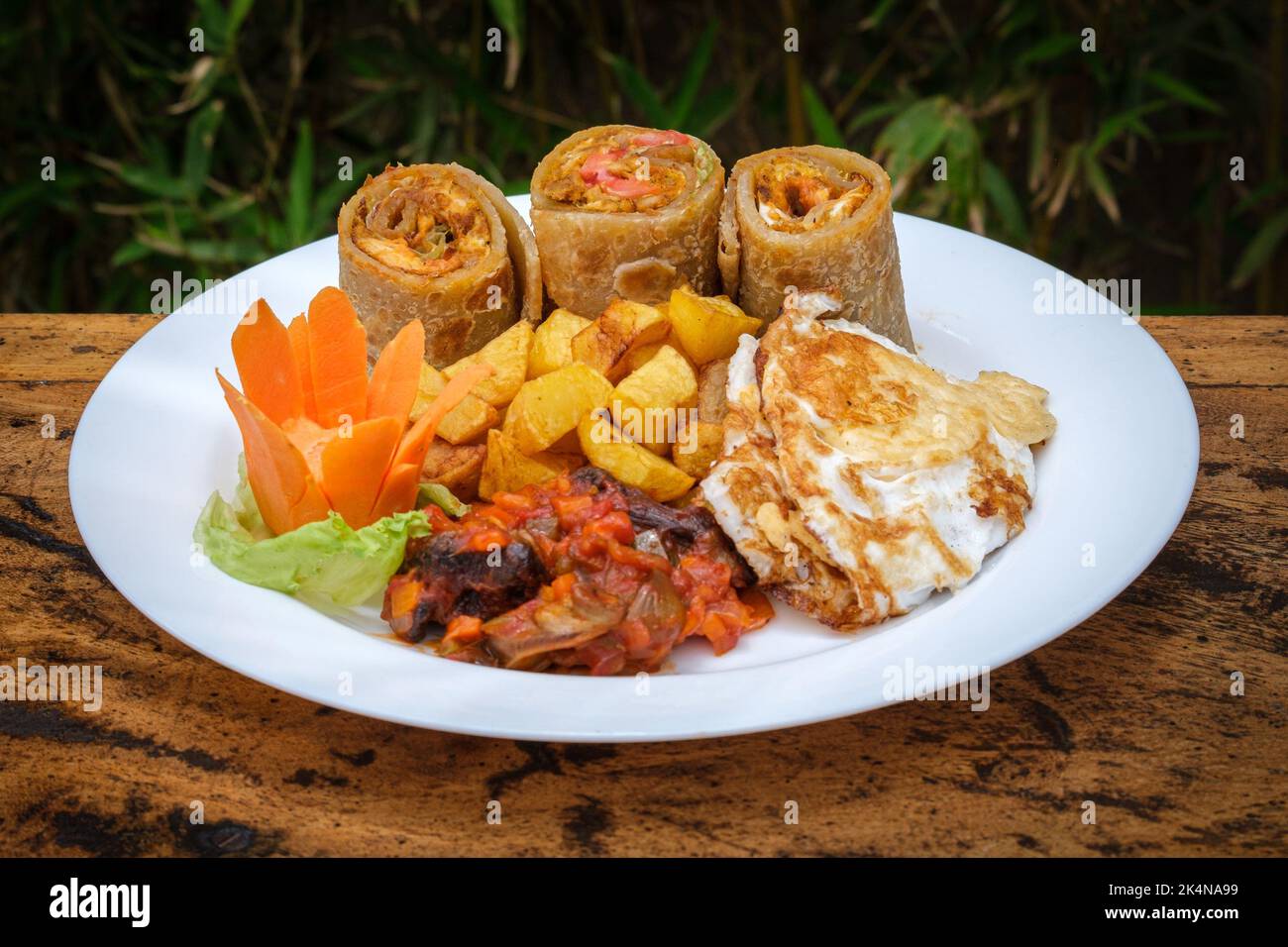 Die ugandische Rolex, auch als Rolex bezeichnet, ist ein beliebtes ...