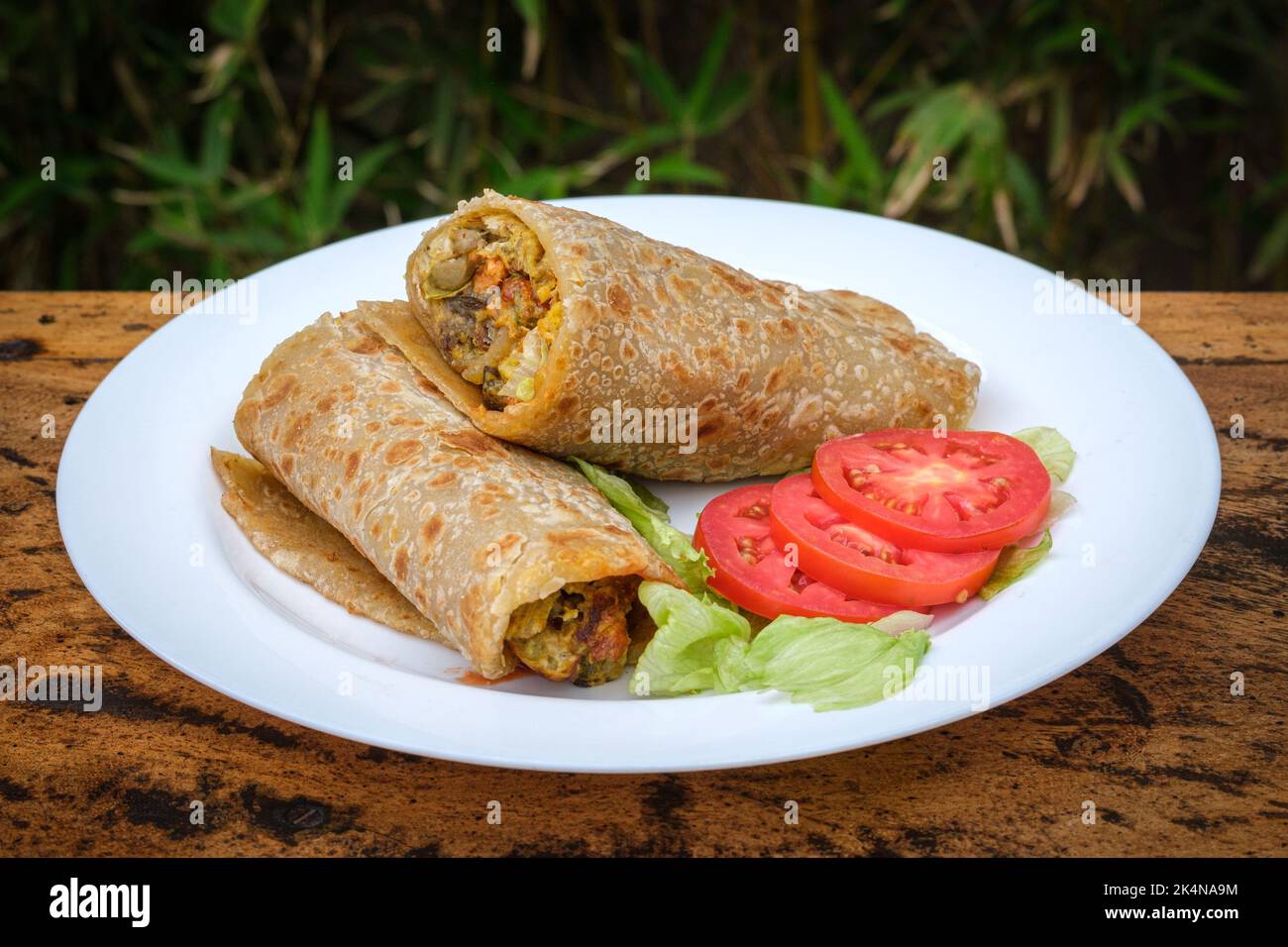 Die ugandische Rolex, auch als Rolex bezeichnet, ist ein beliebtes ...