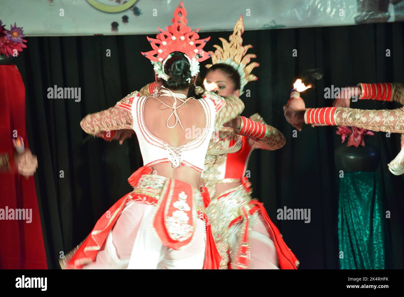 Indian classical dance bharatanatyam -Fotos und -Bildmaterial in hoher ...