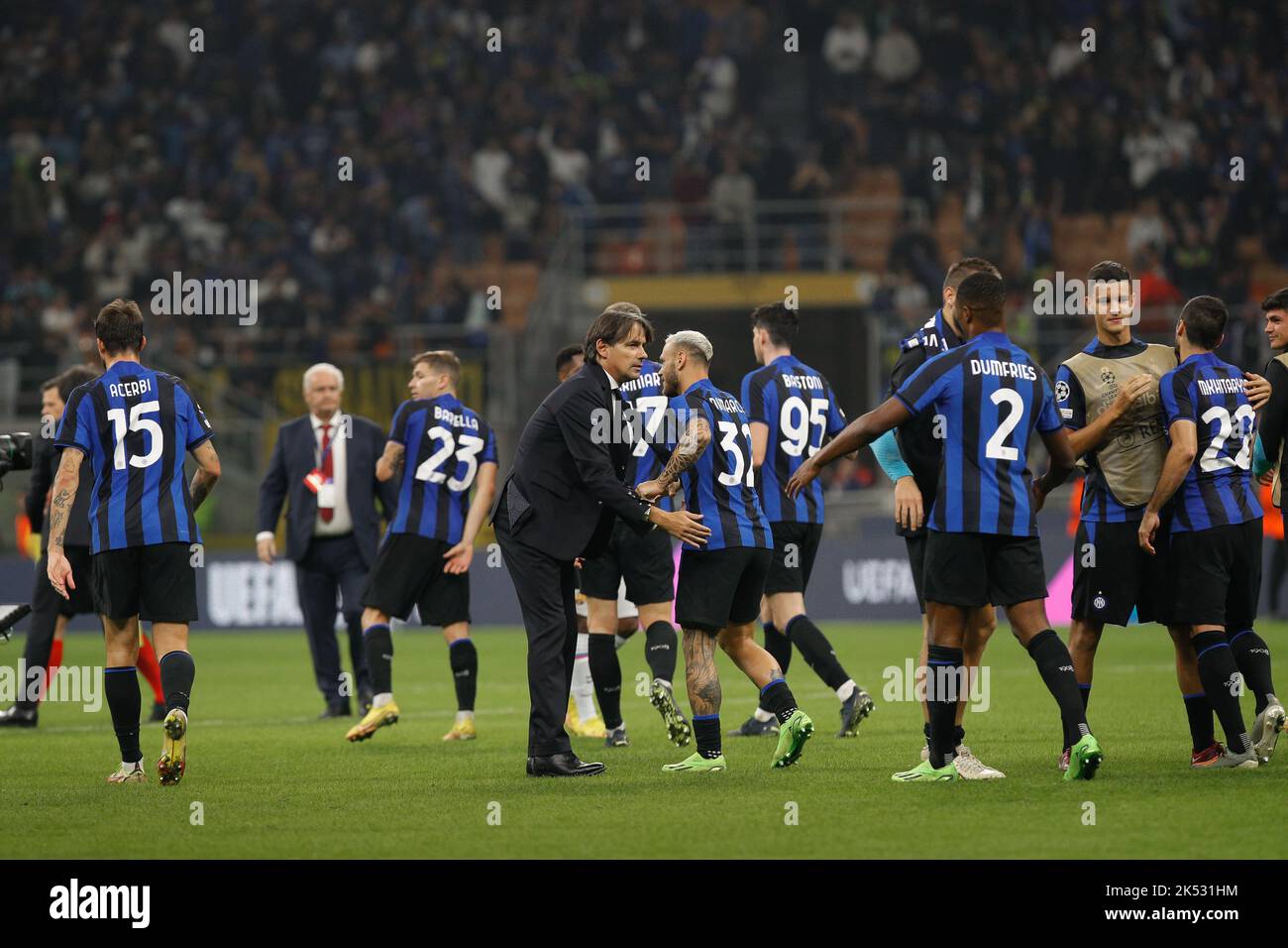 Inter gegen fc barcelona -Fotos und -Bildmaterial in hoher Auflösung ...