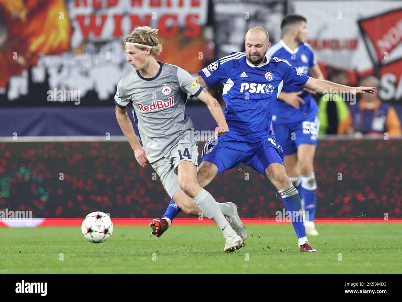 SALZBURG, ÖSTERREICH - 05. OKTOBER: Maurits Kjaergaard von RB Salzburg ...