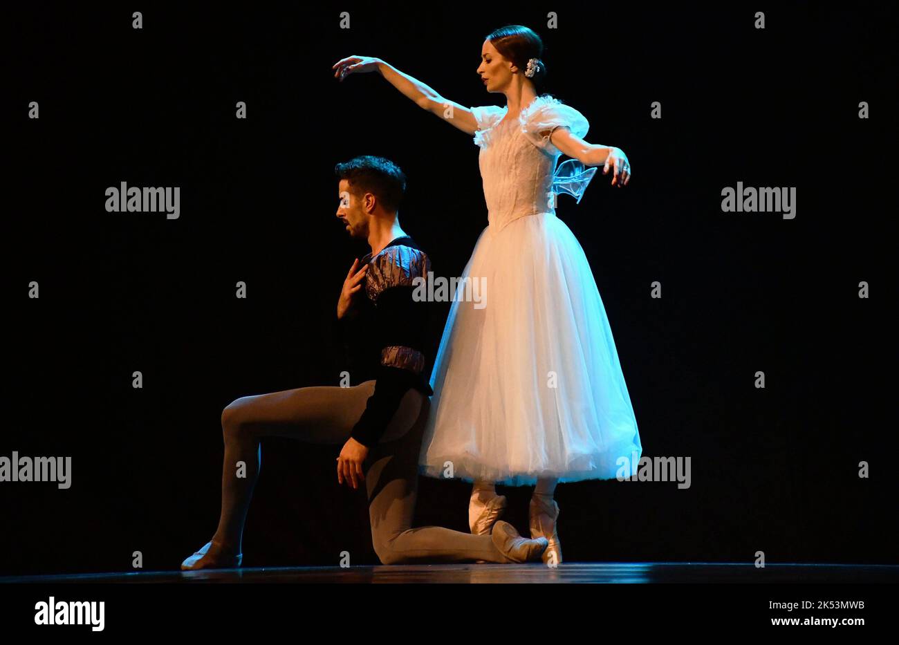 Slavonski Brod, Kroatien.am 05. Oktober 2022 treten Tänzer während der ...