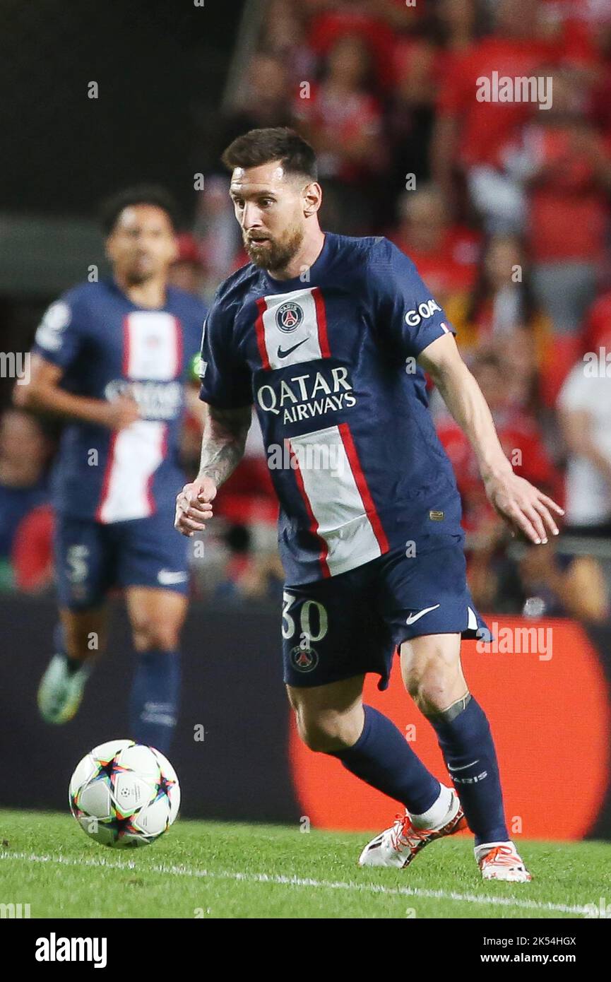 Lissabon, Portugal - 5. Oktober 2022, Lionel Messi aus Paris Saint ...