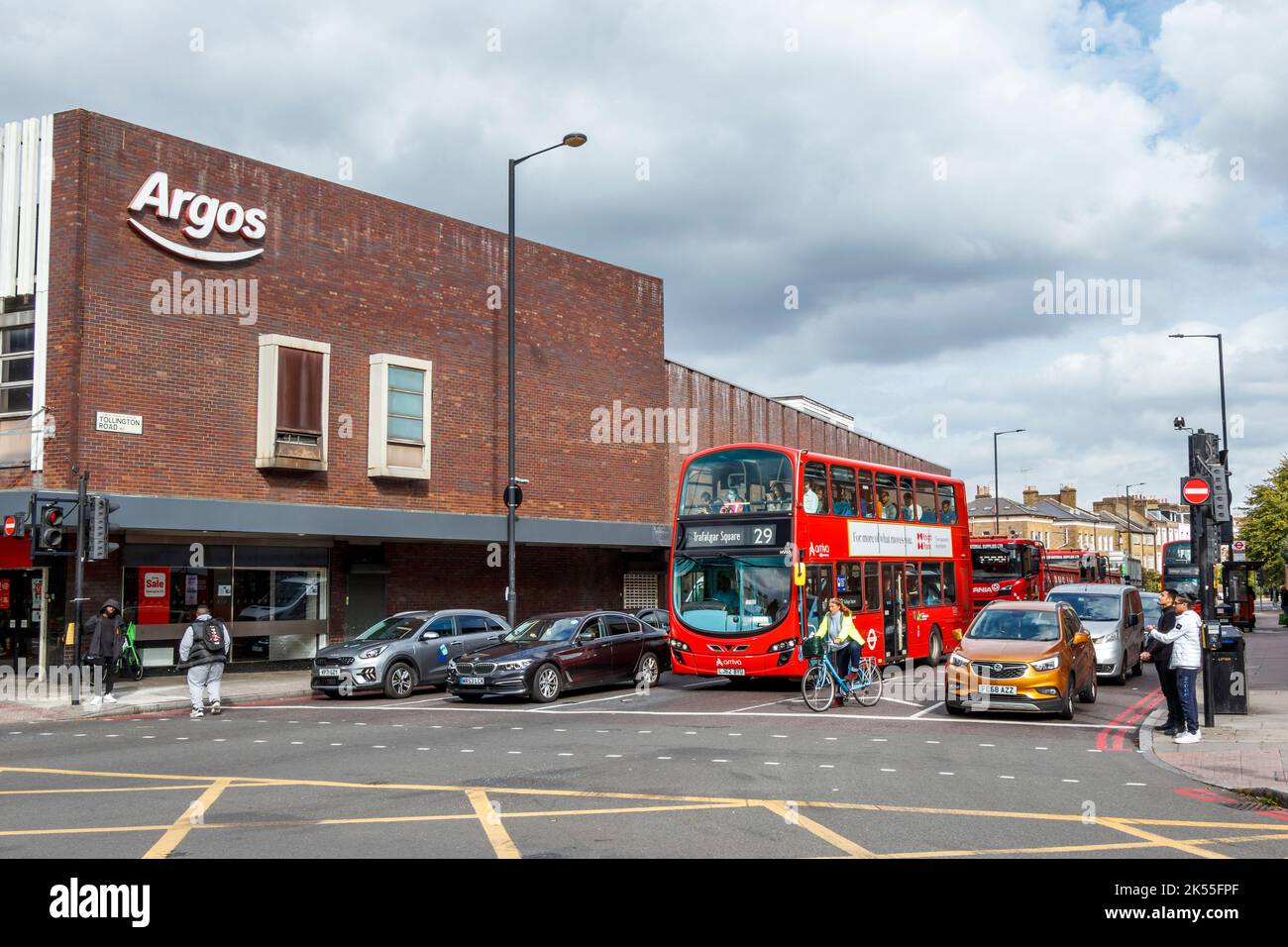Holloway bus -Fotos und -Bildmaterial in hoher Auflösung – Alamy