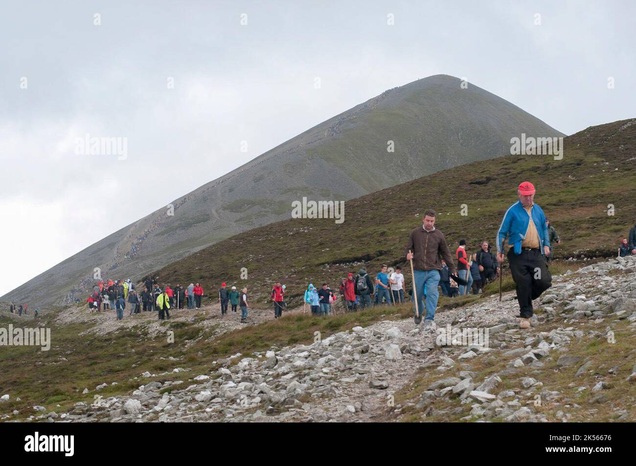 Deinen schritten folgen -Fotos und -Bildmaterial in hoher Auflösung – Alamy