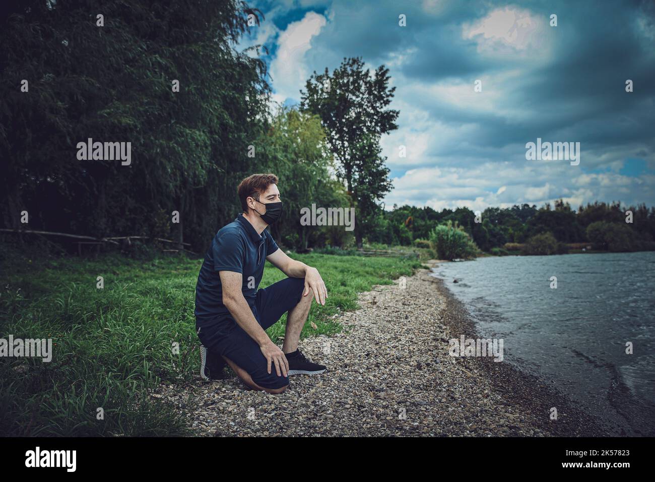 Maskierter typ -Fotos und -Bildmaterial in hoher Auflösung – Alamy