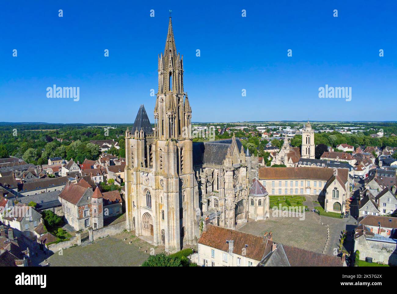 Senlis hauts de france frankreich -Fotos und -Bildmaterial in hoher ...
