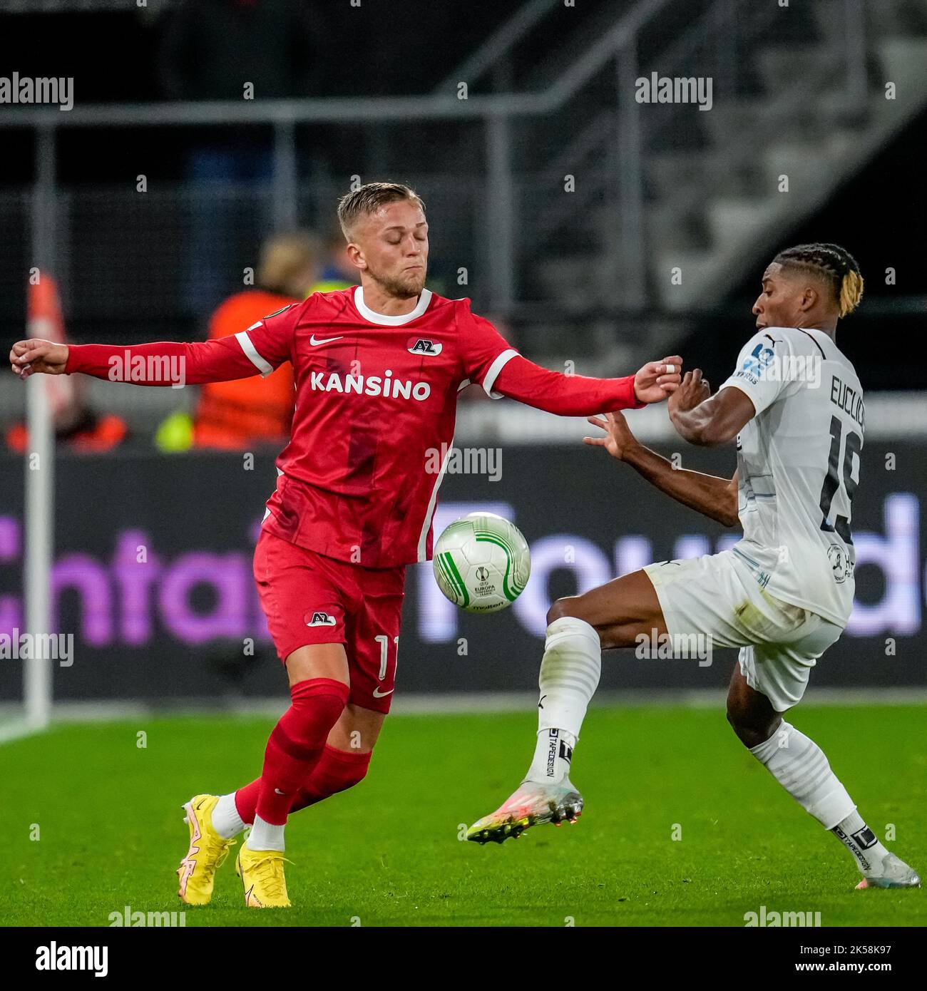 ALKMAAR, NIEDERLANDE - 6. OKTOBER: Jesper Karlsson von AZ, Euclides ...