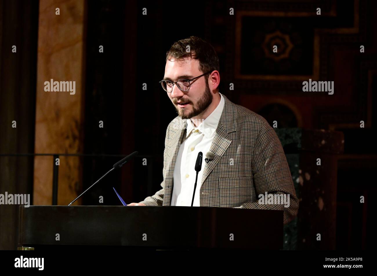 Der Schriftsteller Lukas Rietzschel wird mit dem Sächsischen ...