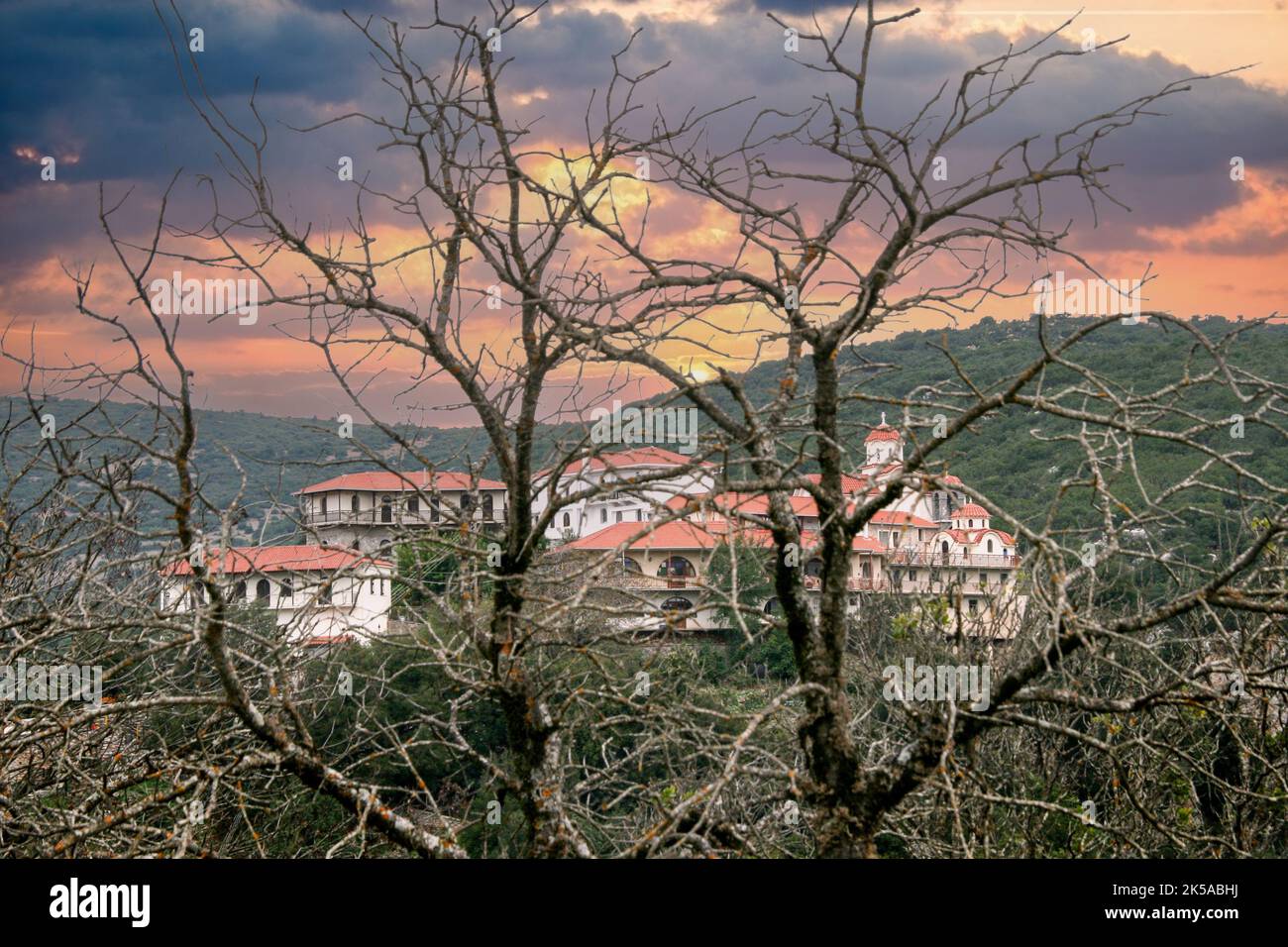 Vitina peloponnes griechenland -Fotos und -Bildmaterial in hoher ...