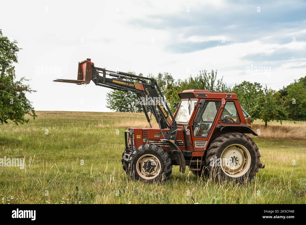 Fiat trattori traktoren -Fotos und -Bildmaterial in hoher Auflösung – Alamy