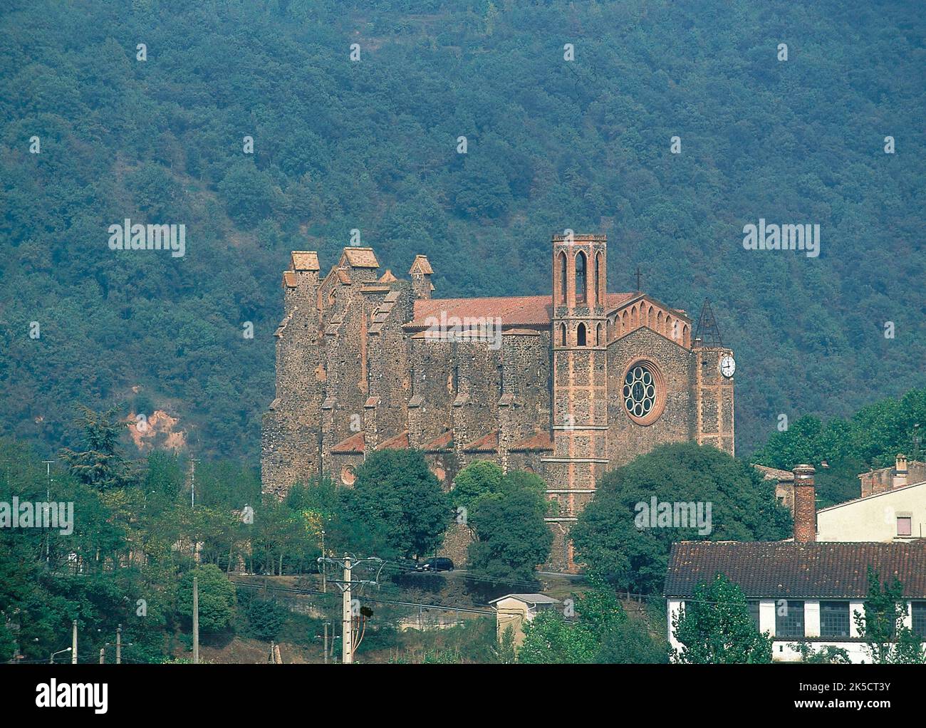 IGLESIA DE SAN JUAN DE LAS FUENTES. Lage: IGLESIA PARROQUIAL. SAN JUAN ...
