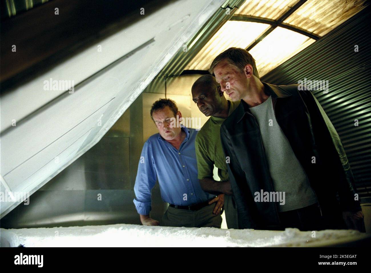 Layer cake daniel craig -Fotos und -Bildmaterial in hoher Auflösung – Alamy