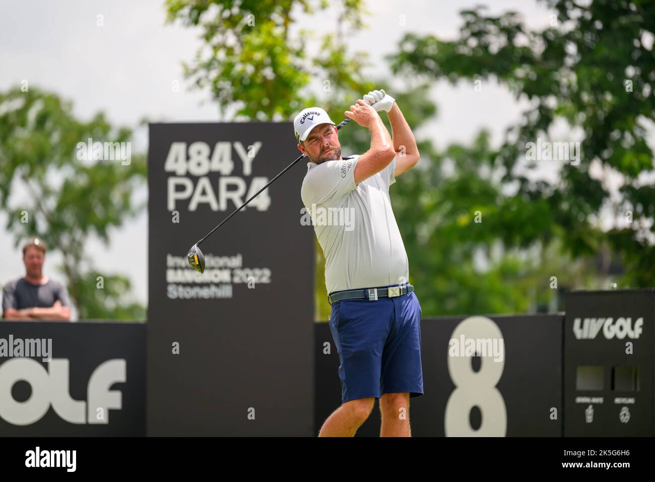 Marc Leishman aus Australien schlägt bei Loch 8 während der 2. Runde ...