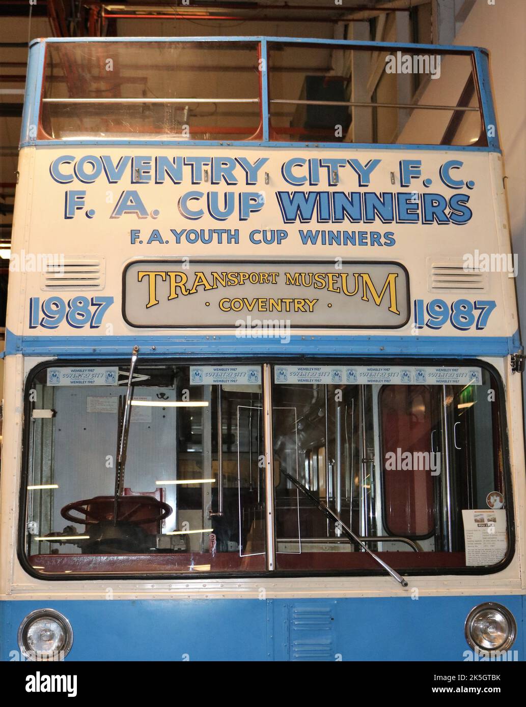 Football coventry city 1973 -Fotos und -Bildmaterial in hoher Auflösung ...