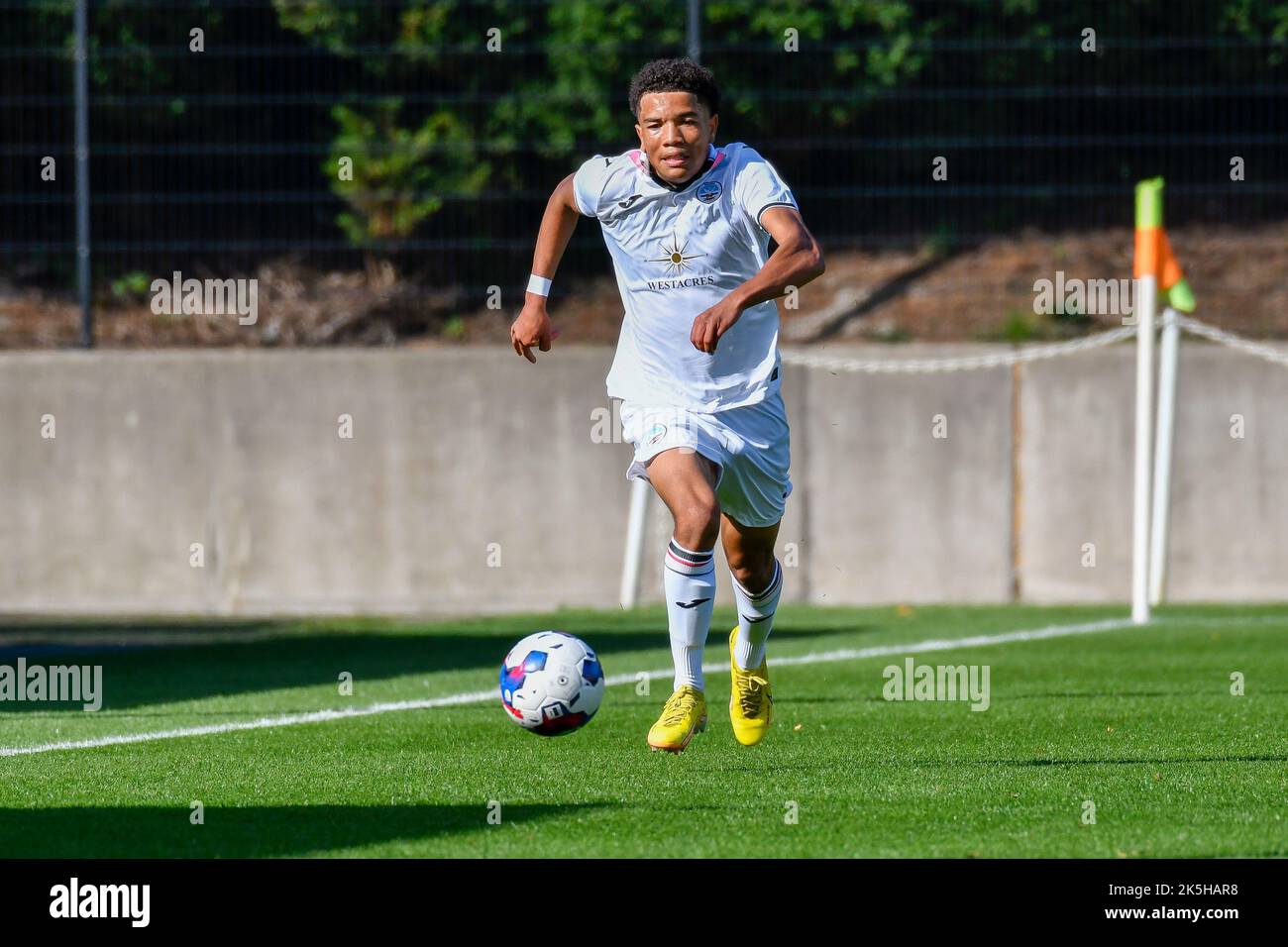 Swansea, Wales. 8. Oktober 2022. Kyrell Wilson aus Swansea City in ...