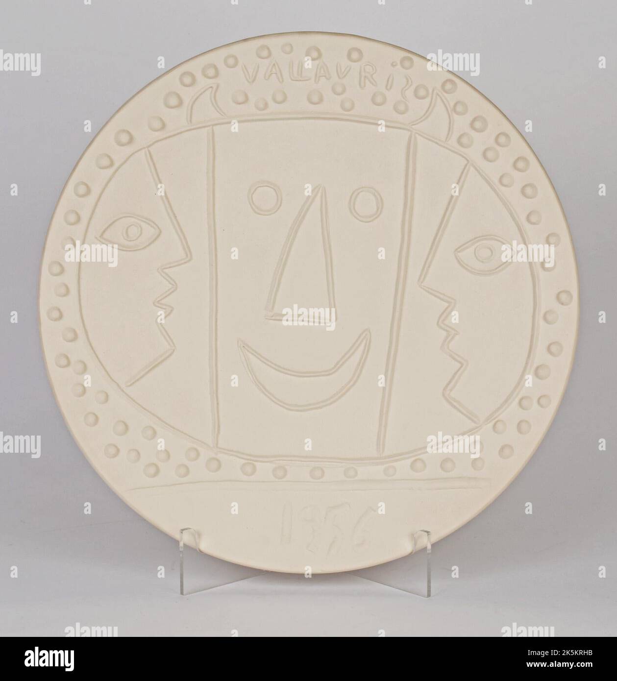 They have faces of picasso -Fotos und -Bildmaterial in hoher Auflösung – Alamy