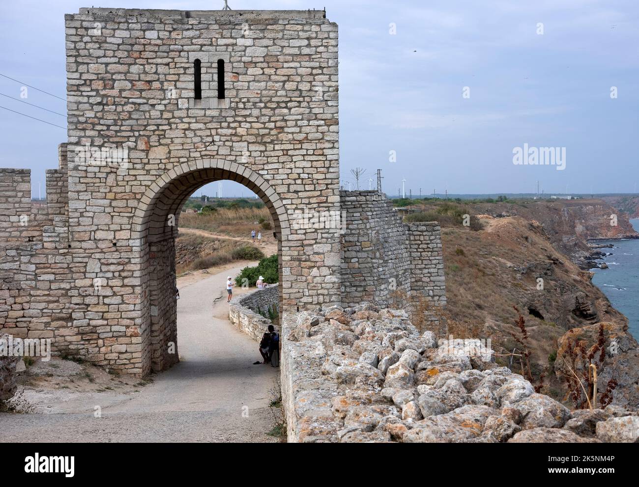 Cape kaliakra ist eine lange felsige landzunge -Fotos und -Bildmaterial ...