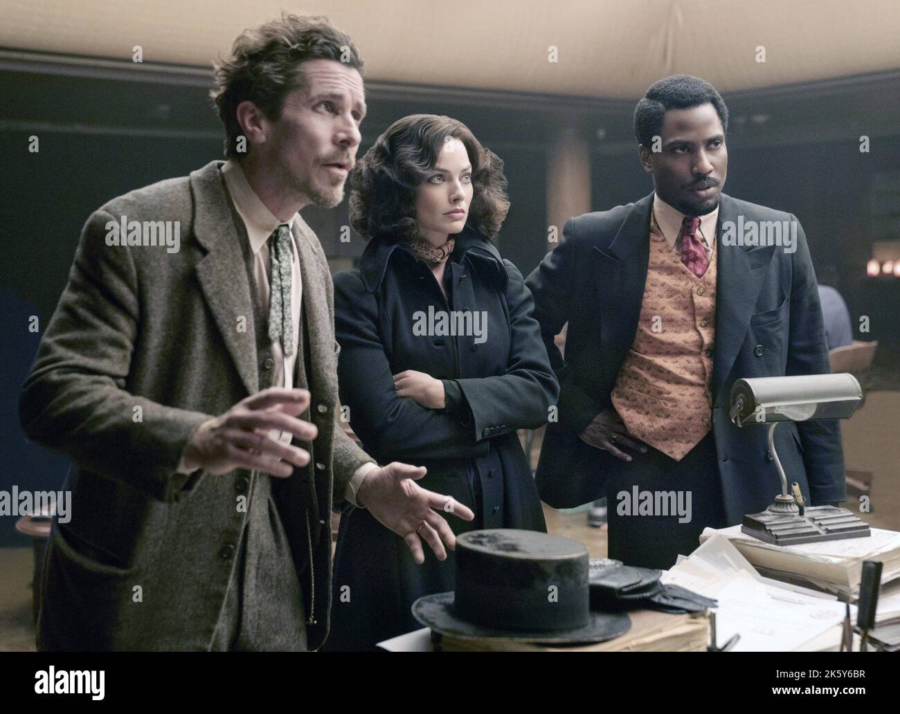 AMSTERDAM, von links: Christian Bale, Margot Robbie, John David ...