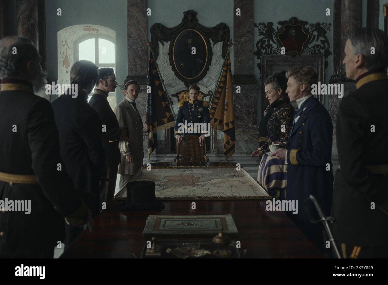 DIE KAISERIN, (aka DIE KAISERIN), Philip Froissant als Kaiser Franz Joseph (Mitte), Melika ...