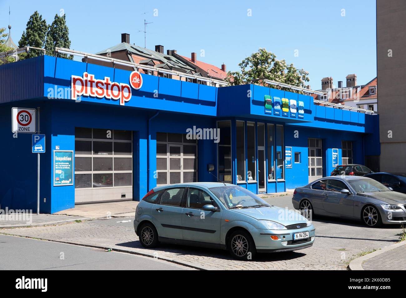 NÜRNBERG, DEUTSCHLAND - 6. MAI 2018: Autowerkstatt Pitstop.de Nürnberg ...