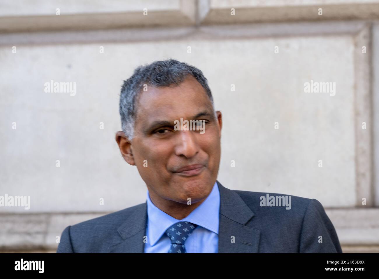 Herr kamall -Fotos und -Bildmaterial in hoher Auflösung – Alamy Herr kamall -Fotos und -Bildmaterial in hoher Auflösung – Alamy